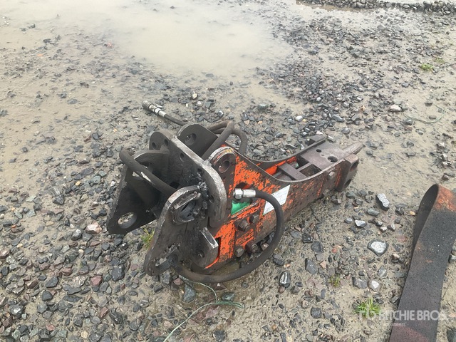 Hydraulic Breaker | Ritchie Bros. Auctioneers