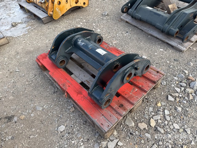 Hyundai Wheel Loader Quick Coupler | Ritchie Bros. Auctioneers