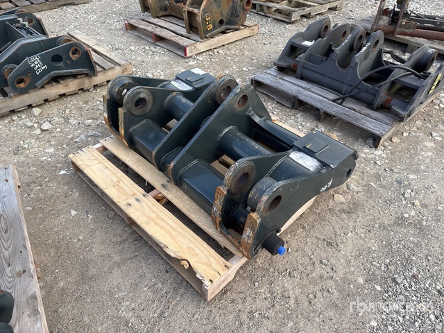 Hyundai Wheel Loader Quick Coupler - Fits HL940 | Ritchie Bros. Auctioneers