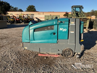 Surplus Tennant M20 Ride-On Floor Sweeper in Springtown, Texas, United ...
