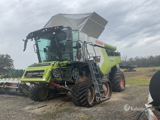 2024 Claas Lexion 8700 Combine Harvester (Inoperable) in Chataignier ...