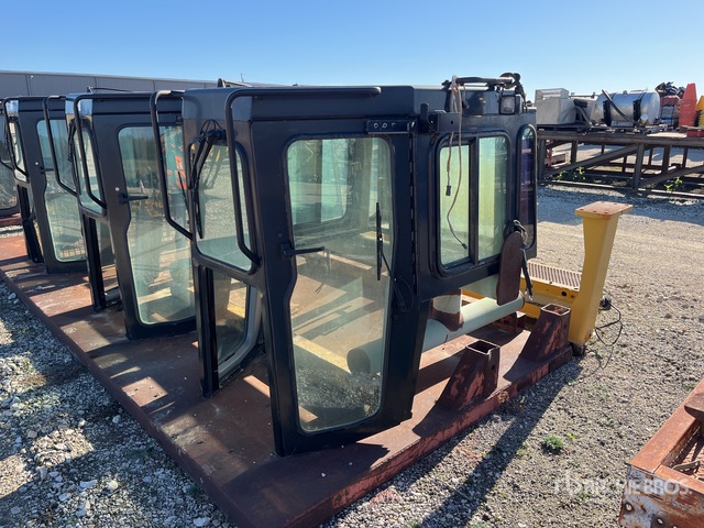 Enclosed Cab & ROPS Structure - Fits Cat D6R / D6T | Ritchie Bros ...
