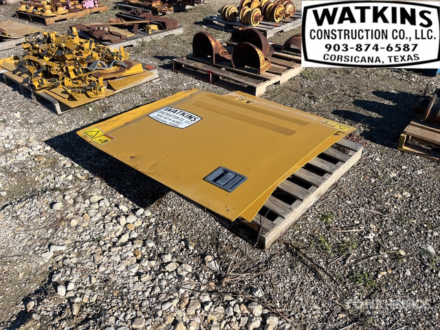 Excavator compartment doors Varios - Fits Cat | Ritchie Bros. Auctioneers