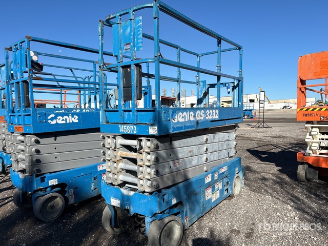 2015 Genie GS3232 Electric Scissor Lift | Ritchie Bros. Auctioneers