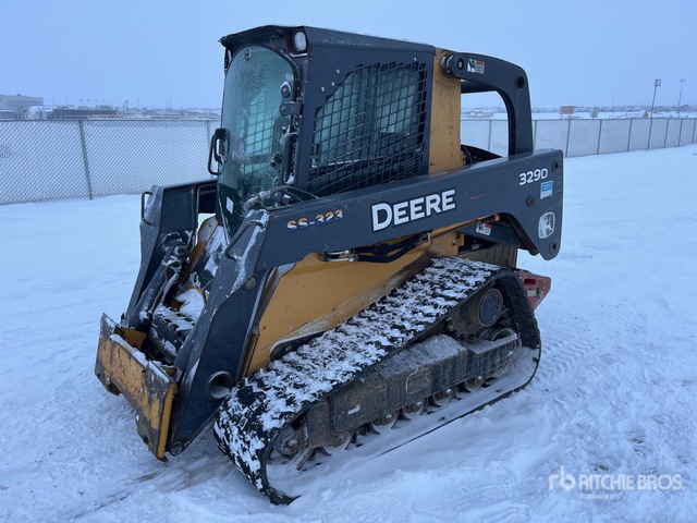 2013 John Deere 329D Chargeuse sur rails compacte | Ritchie Bros ...