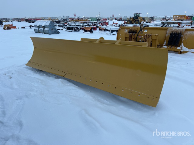 13 ft 1 Way Lama spazzaneve | Ritchie Bros. Auctioneers