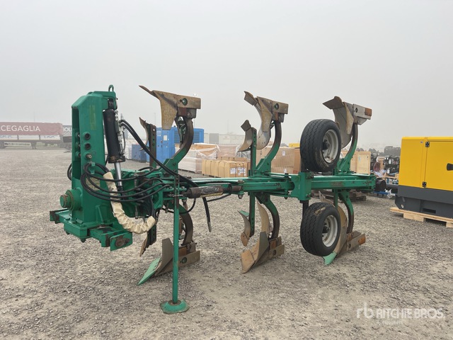 Pietro Moro 3 Bottom Chisel Plow | Ritchie Bros. Auctioneers