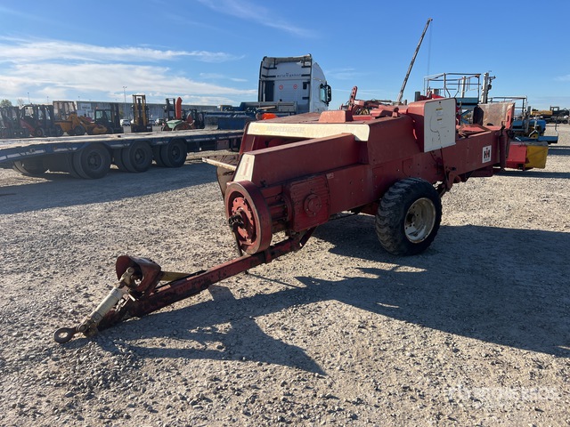International 430 Square Baler | Ritchie Bros. Auctioneers