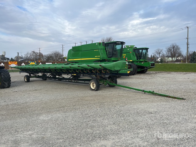 2012 John Deere 616 16 Row 40 ft Corn Combine Header | Ritchie Bros ...