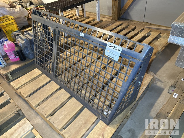 Rear Screen Dozer Attachment - Fits John Deere 700K | Ritchie Bros ...