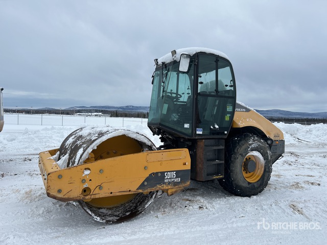 2014 Volvo SD115 Smooth Drum Compactor | Ritchie Bros. Auctioneers