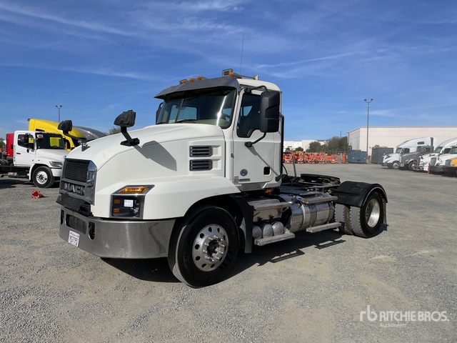 2019 Mack AN42T 4x2 S/A Day Cab Truck Tractor | Ritchie Bros. Auctioneers