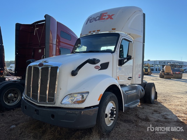 2017 Peterbilt 579 4x2 Day Cab Prime Mover (Inoperable) | Ritchie Bros ...