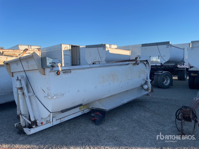 1987 Reliance T/A Sliding Transfer Trailer | Ritchie Bros. Auctioneers