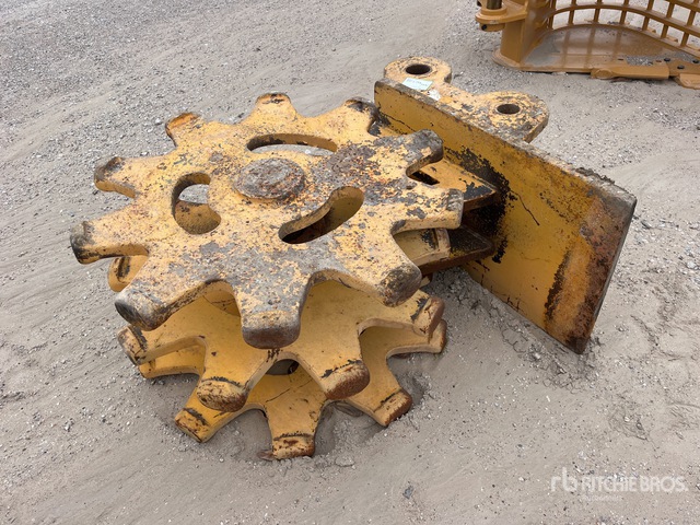 23 in Excavator Compaction Wheel | Ritchie Bros. Auctioneers