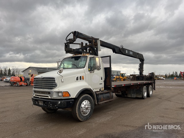 Hiab 235 K-2 2800 kg Knuckle Boom on 2004 Sterling LT9500 6x4 Boom ...