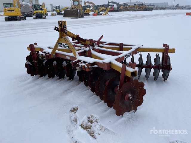 Brown MFG BDH-900 9 ft 3-Point Offset Disc | Ritchie Bros. Auctioneers