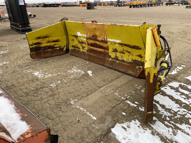 Degelman SBL-15 134 in Blade Attachment | Ritchie Bros. Auctioneers