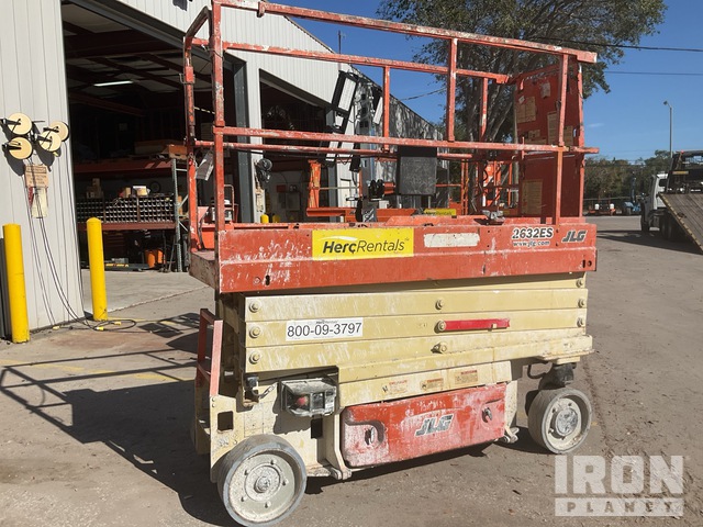 JLG 2632ES Electric Scissor Lift in Tarpon Springs, Florida, United ...