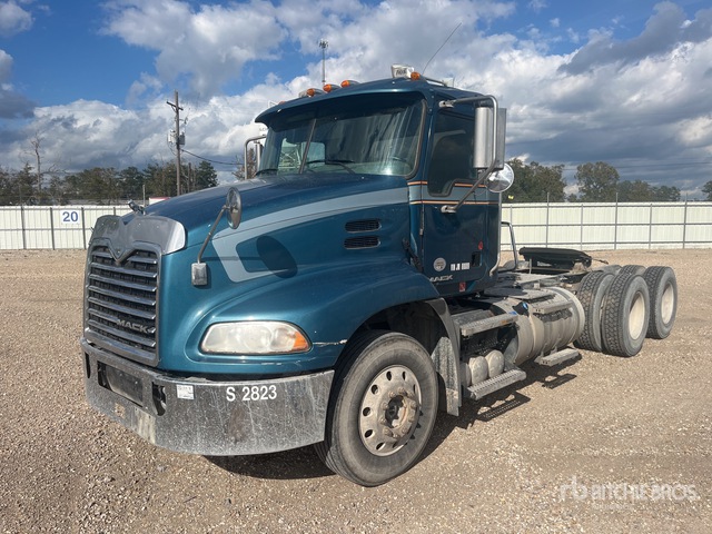 2018 Mack CXU613 6x4 T/A Day Cab Truck Tractor | Ritchie Bros. Auctioneers