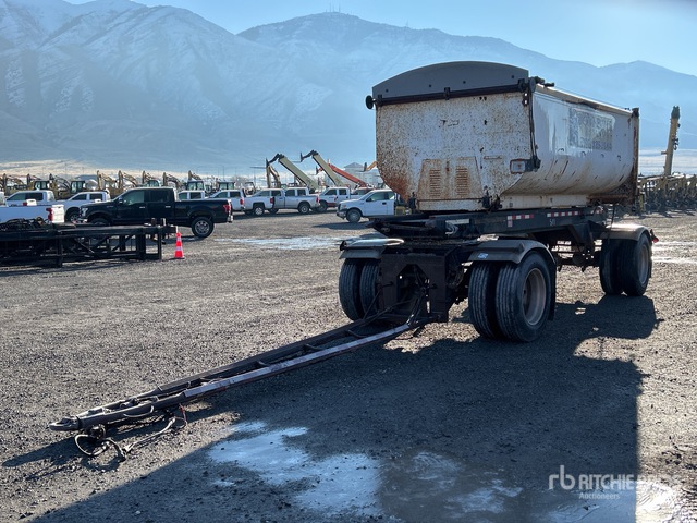 2000 Reliance 2/Axel Pup Transfer Trailer | Ritchie Bros. Auctioneers