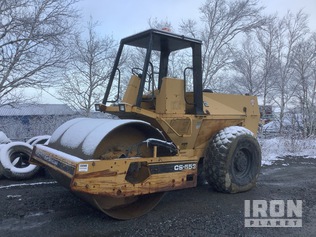 1989 Cat CS-553 Smooth Drum Compactor in Gander, Newfoundland and ...