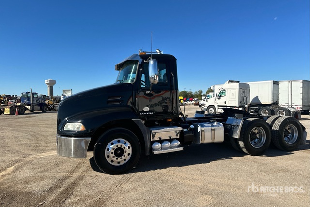 2016 Mack CXU613 6x4 T/A Day Cab Truck Tractor | Ritchie Bros. Auctioneers