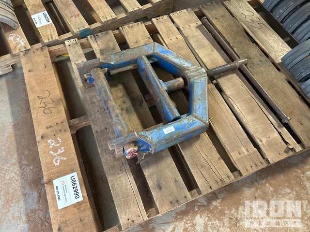 Mustang DBG60 Polyethylene Pipe Squeeze Tool | Ritchie Bros. Auctioneers