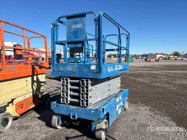 2017 Genie GS-3246 Electric Scissor Lift | Ritchie Bros. Auctioneers