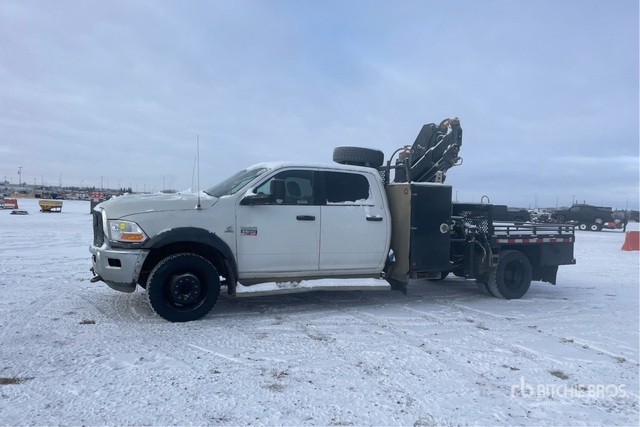 2011 Hiab 077 BS-3 CLX 3350 kg Knuckle Boom on 2011 Ram 5500 4x4 Crew ...
