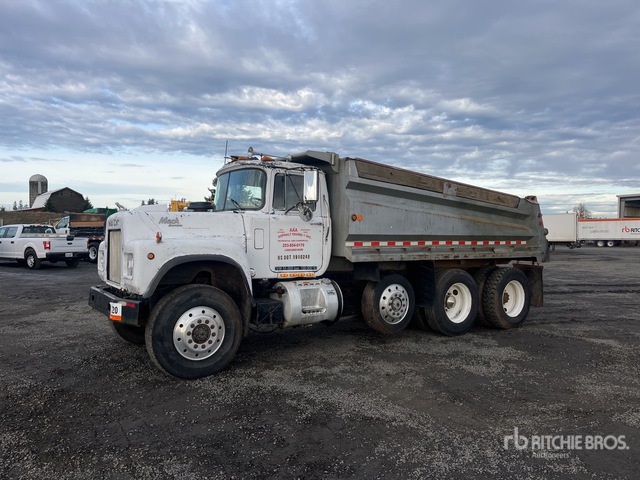 1985 Mack RD688S 8x4 Tri/A Dump Truck | Ritchie Bros. Auctioneers
