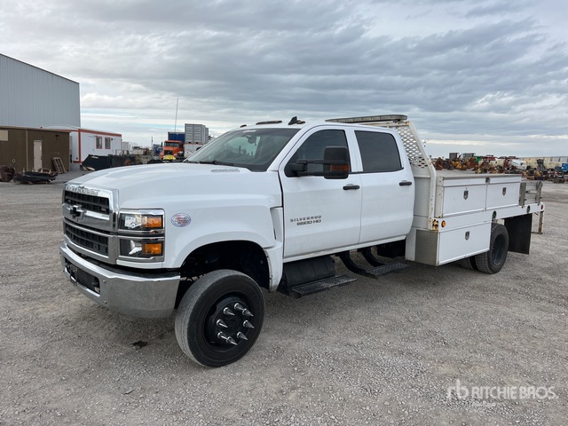 2019 Chevy Silverado 5500HD 4x4 Crew Cab Flatbed Truck | Ritchie Bros ...
