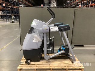 Surplus Precor AMT 885 Elliptical in Chambersburg, Pennsylvania, United ...
