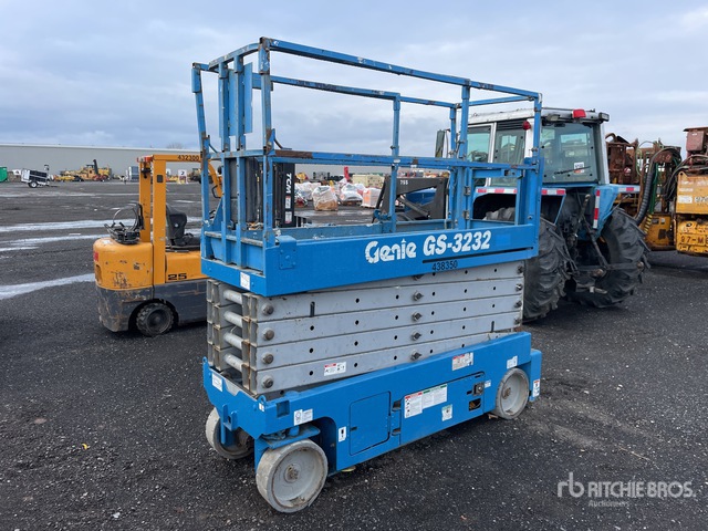 Genie GS-3232 Electric Elevador de tijera | Ritchie Bros. Auctioneers