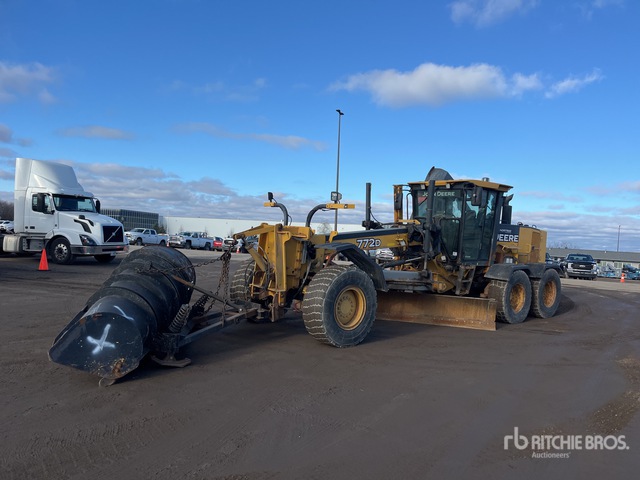 2007 John Deere 772D AWD Motor Grader | Ritchie Bros. Auctioneers