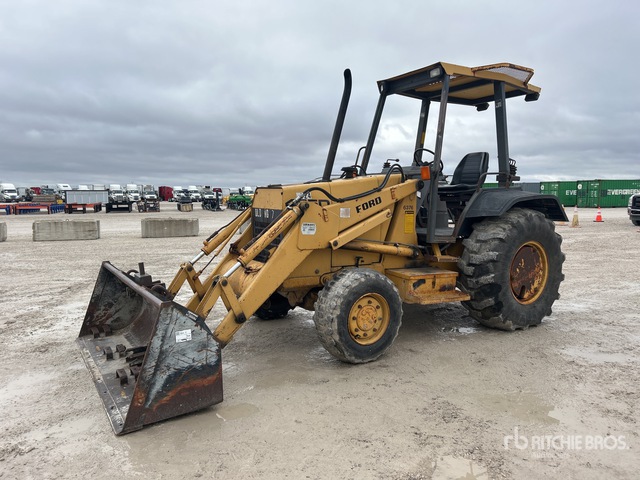 Ford 455D 4x4 Landscape Loader | Ritchie Bros. Auctioneers