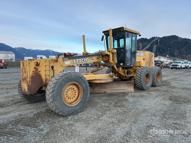 2004 John Deere 772CH Series II AWD Motor Grader | Ritchie Bros ...
