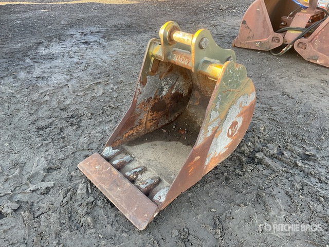 Wacker Neuson 600 mm Toe Plate Excavator Bucket | Ritchie Bros. Auctioneers