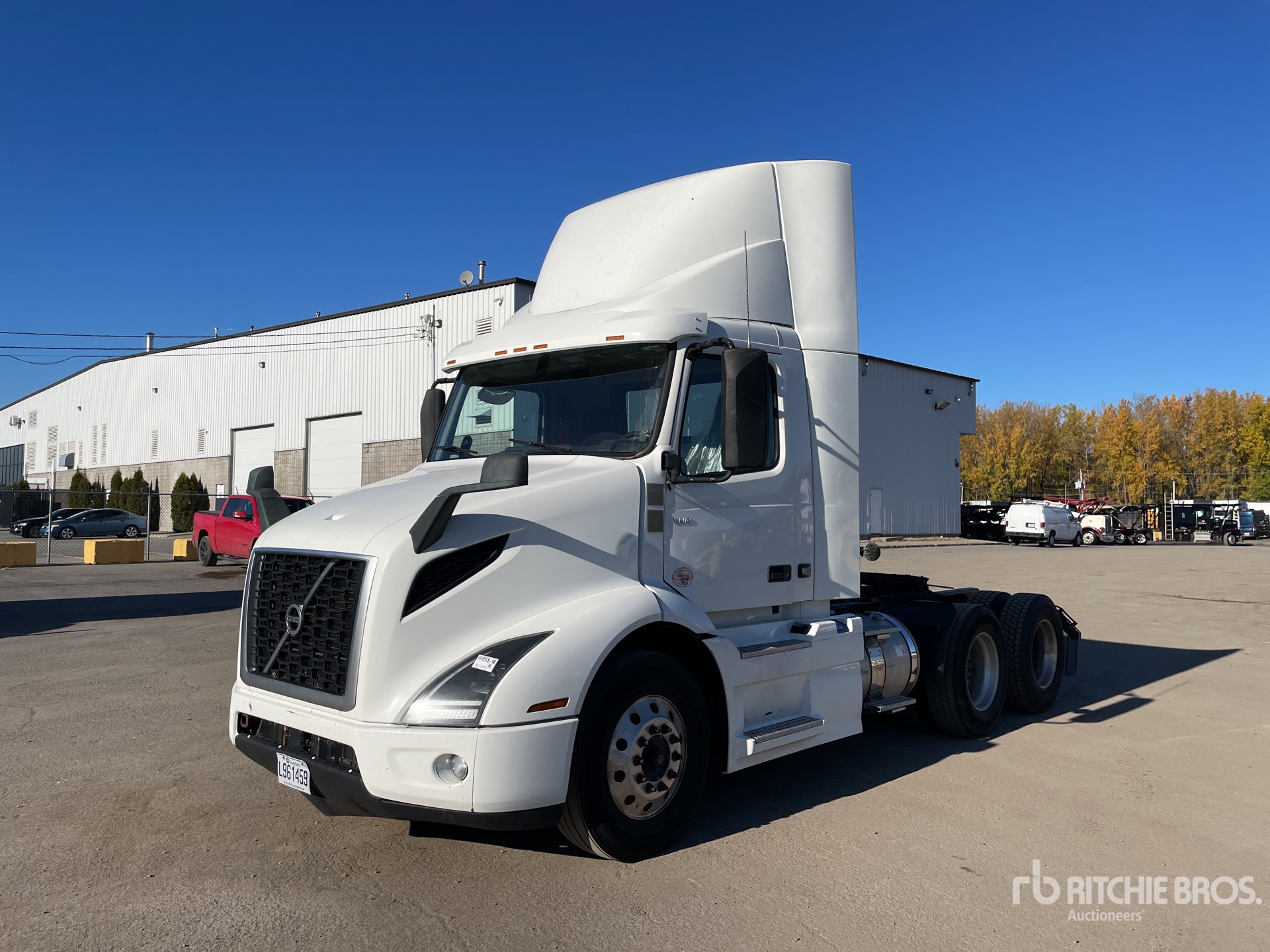 2020 Volvo VNR 6x4 T/A Day Cab Truck Tractor | Ritchie Bros. Auctioneers