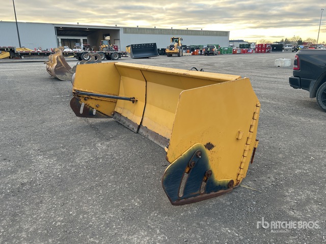 Pro Fusion 10 Ft - 16 Ft Hydraulic Extendable Snow Pusher - Fits Wheel ...