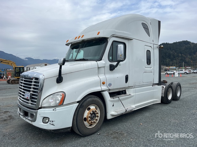 2014 Freightliner Cascadia 125 6x4 T/A Sleeper Truck Tractor ...