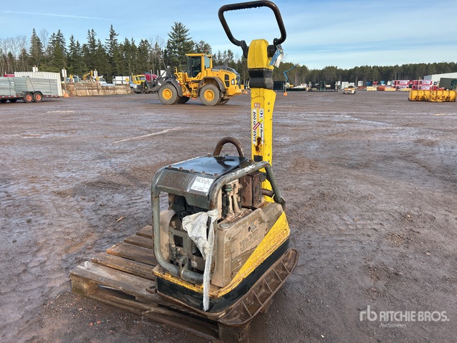 2016 Wacker Neuson DPU5545HE Reversible Vibratory Plate Compactor | Ritchie Bros. Auctioneers