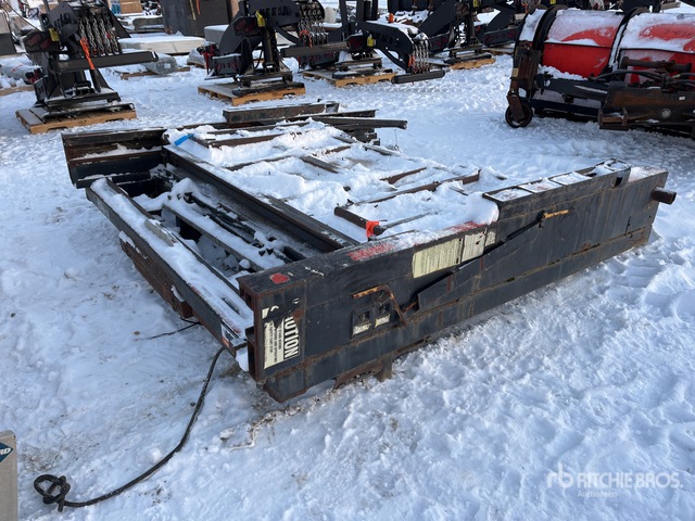 Leyman Hydraulic Lift Gate | Ritchie Bros. Auctioneers