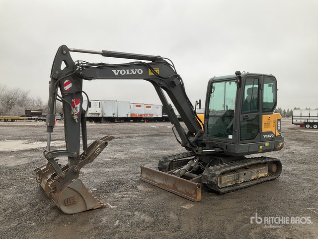 2017 Volvo EC60E Excavadora de Cadenas | Ritchie Bros. Auctioneers