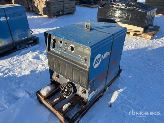 2002 Miller Gold Star 302 300 A Electric Welder | Ritchie Bros. Auctioneers