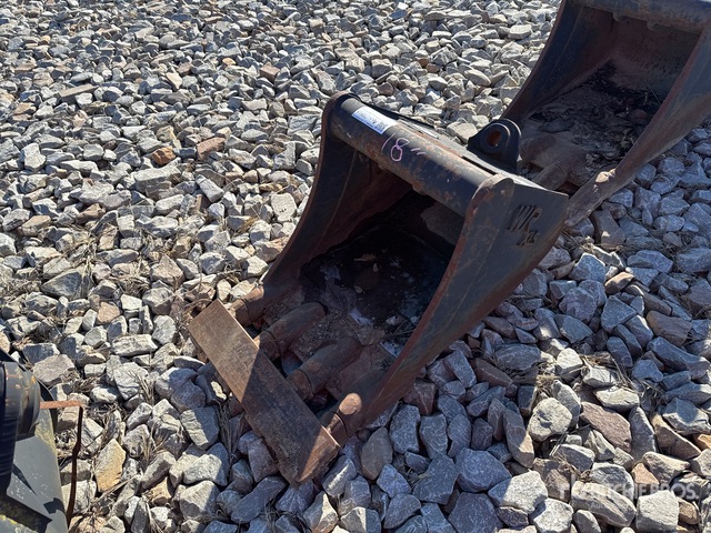 2016 Central Fabricators 16 in Digging Excavator Bucket | Ritchie Bros ...