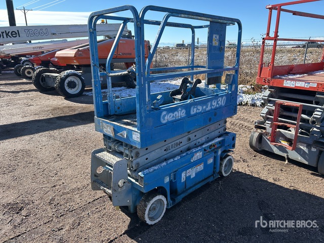 2002 Genie GS1930 Electric Scissor Lift | Ritchie Bros. Auctioneers