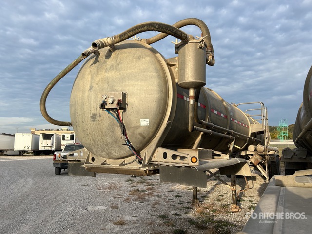 2016 Southern 150 bbl T/A Vacuum Tanker Trailer | Ritchie Bros. Auctioneers