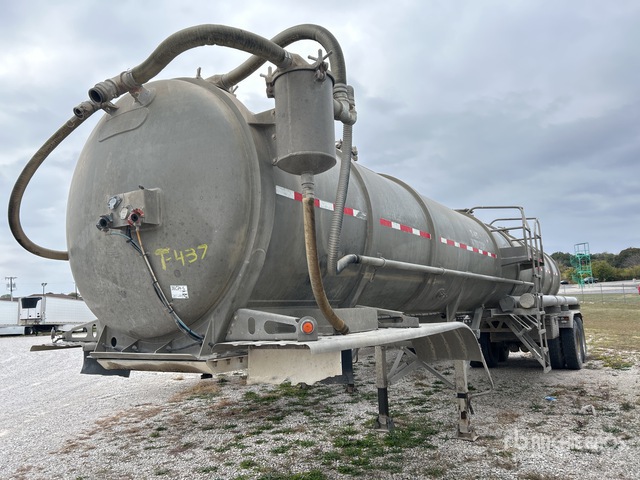 2017 Southern 150 gal T/A Vacuum Tanker Trailer | Ritchie Bros. Auctioneers