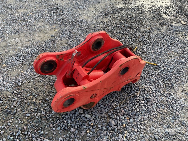 Miller Quick Coupler | Ritchie Bros. Auctioneers